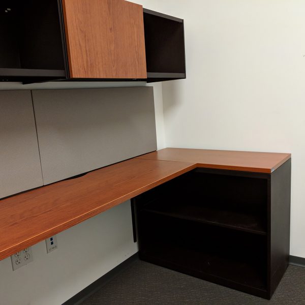 Teknion Transit Used U-Shape Desk Set, Right Return Cherry - National ...