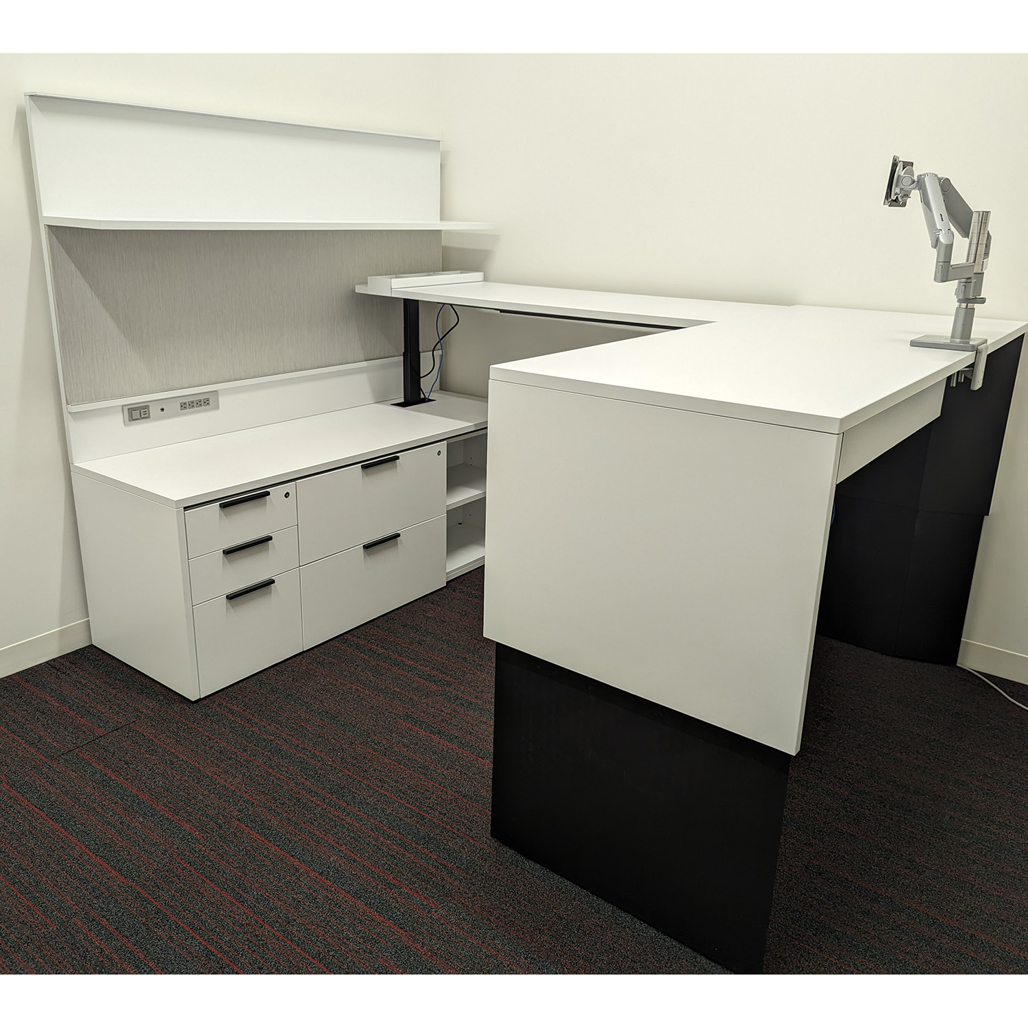 Teknion Used Adjustable Height Laminate U-Shape Desk Set Left Return ...