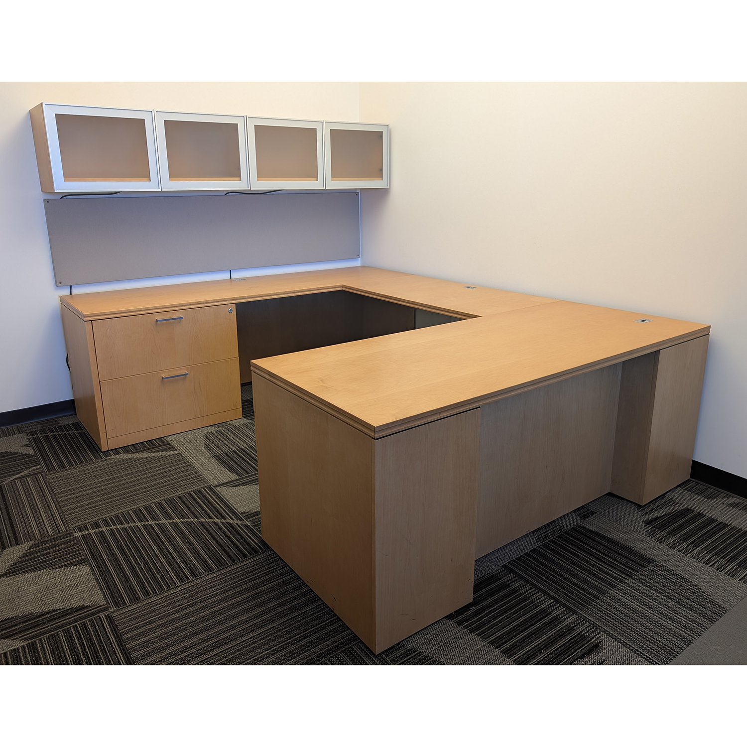 Teknion Used U-Shape Wood Veneer Desk Set Left Return, Light Cherry ...